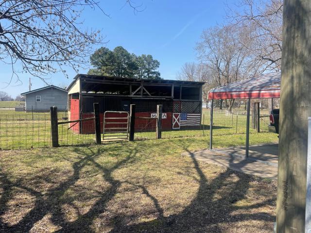 15547 Farm Road 2175