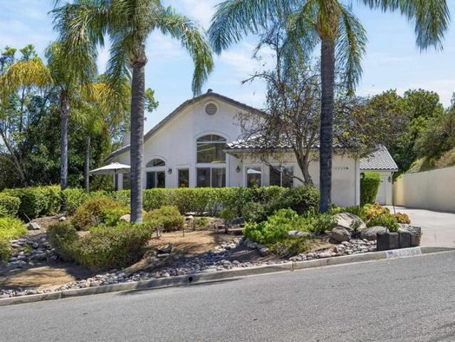15546 Calistoga Dr, Ramona, CA 92065