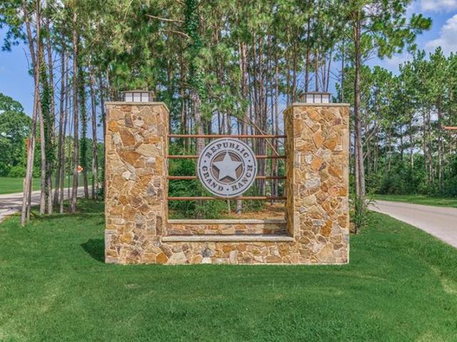 15546 Republic Park Trl, Willis, TX 77378