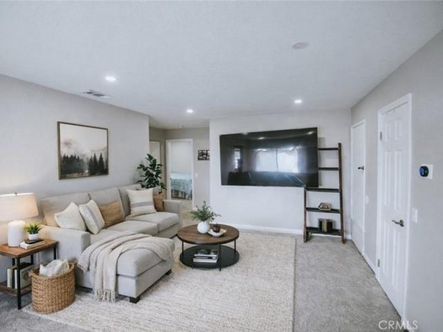1554 Border Ave Unit G, Corona, CA 92882