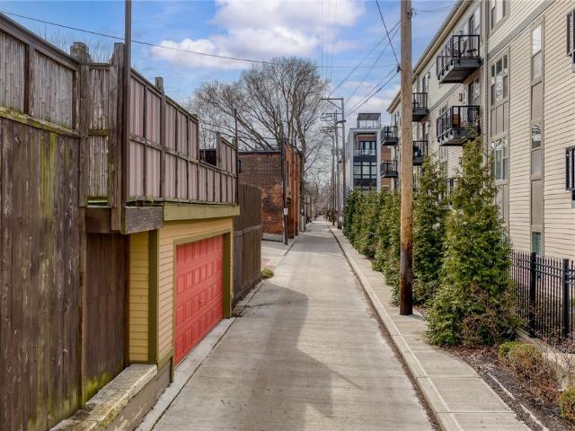 1554 W 29th Street