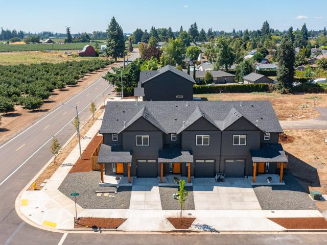 1554 1 Barn St, Woodburn, OR 97071 | MLS #480826