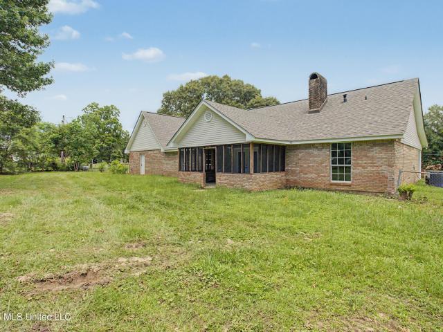 15553 Village Circle