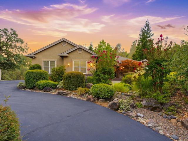 15553 Mountain Shadows Drive