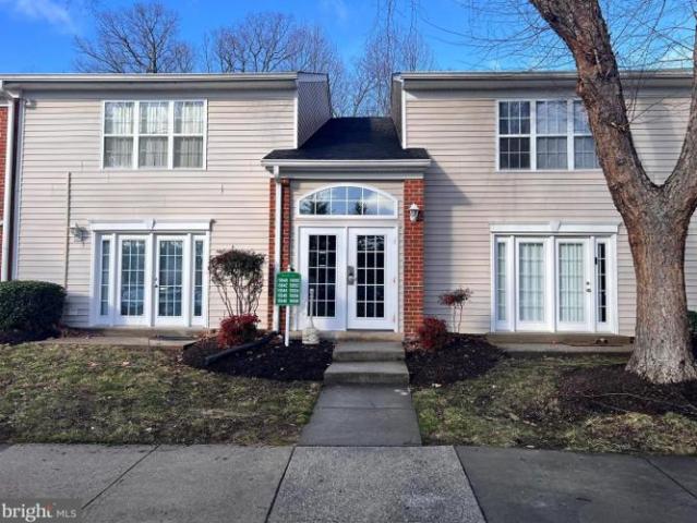 15554 Horseshoe Ln, Woodbridge, VA 22191
