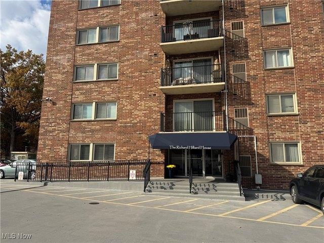 15555 Hilliard Rd Unit 401A, Lakewood, OH 44107