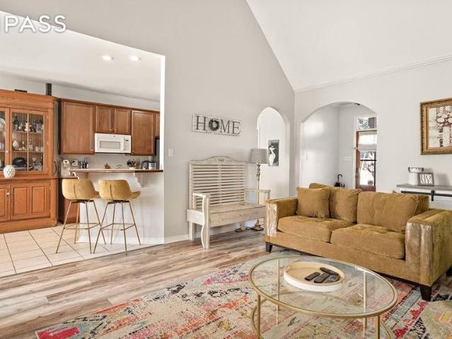 1555 Marigny Ave, Mandeville, LA