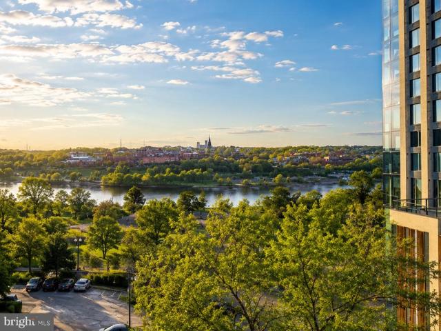 1555 N Colonial Terrace # 600