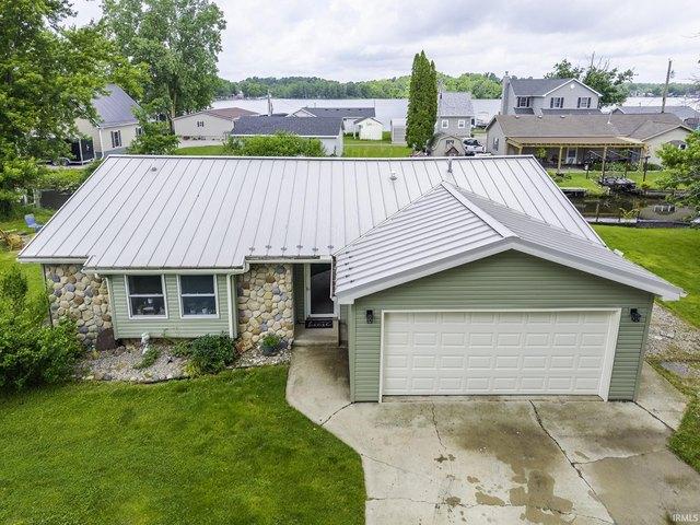 1555 E 770 S, Wolcottville, IN 46795