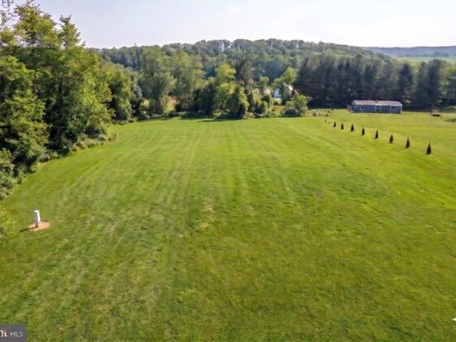 1555 Humbert Schoolhouse Rd, Westminster, MD 21158