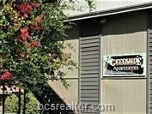 1555 Stacey St Apt 17, Navasota, TX 77868