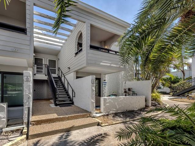 1555 Tarpon Center Dr Apt 203, Venice, FL 34285
