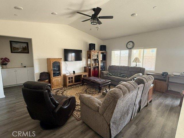 15563 San Francisco Ln, Victorville, CA 92394