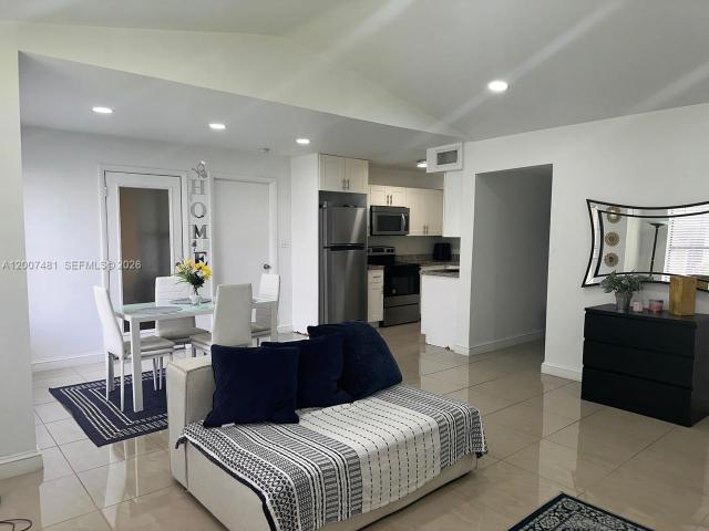 15560 SW 104th Ter, Unit 6112, Miami, FL 33196 | MLS #A12007