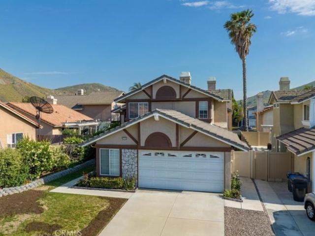 15561 Colt Ave, Fontana, CA 92337