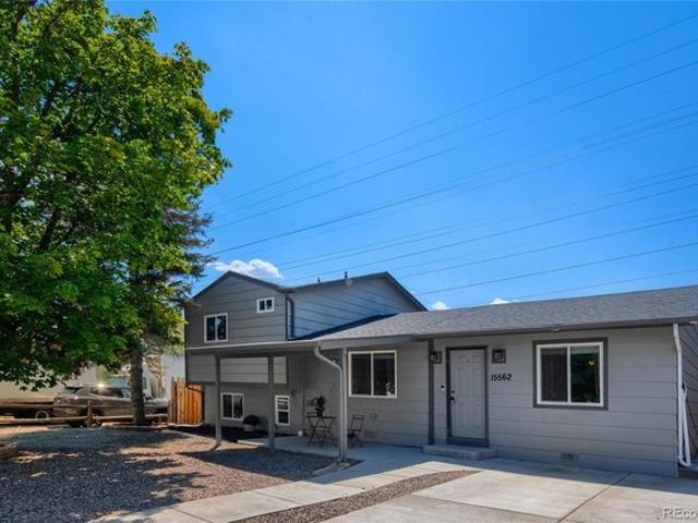 15562 E Bails Dr, Aurora, CO 80017