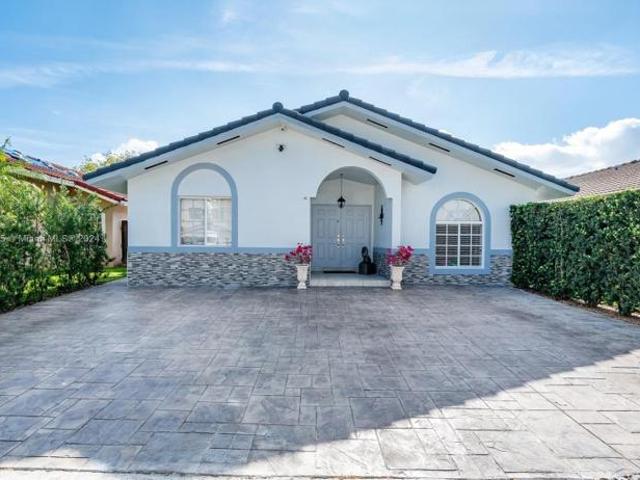 15567 SW 138th Ct, Miami, FL 33177