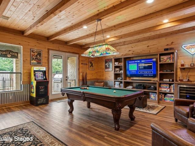 15569 Crown Oaks Dr, Montgomery, TX 77316 | MLS #9115