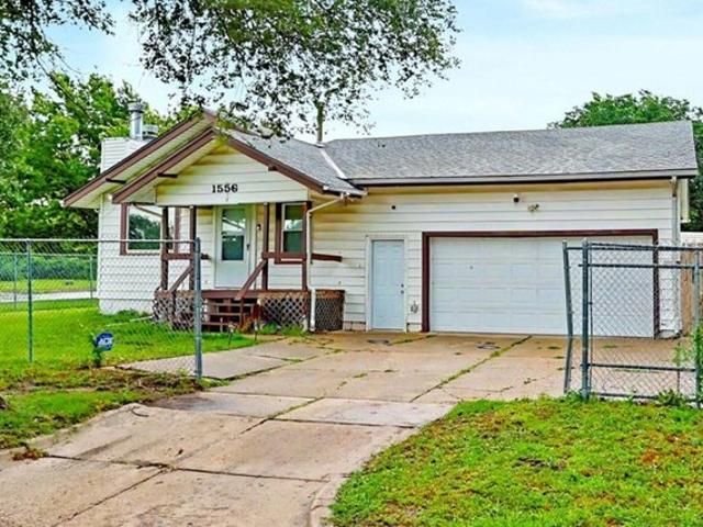 1556 N Poplar Ave, Wichita, KS 67214