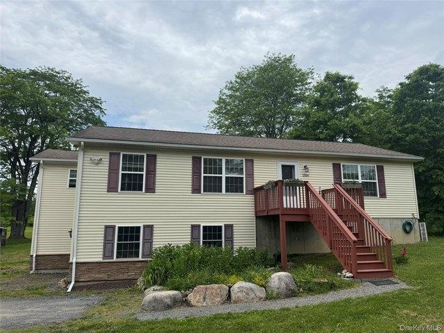 1556 Albany Post Rd, Gardiner, NY 12525