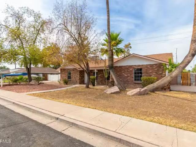 1556 E Gable Ave, Mesa, AZ 85204 MLS 6736225