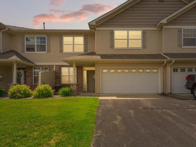 1556 Independence Dr Unit 202, Northfield, MN 55057