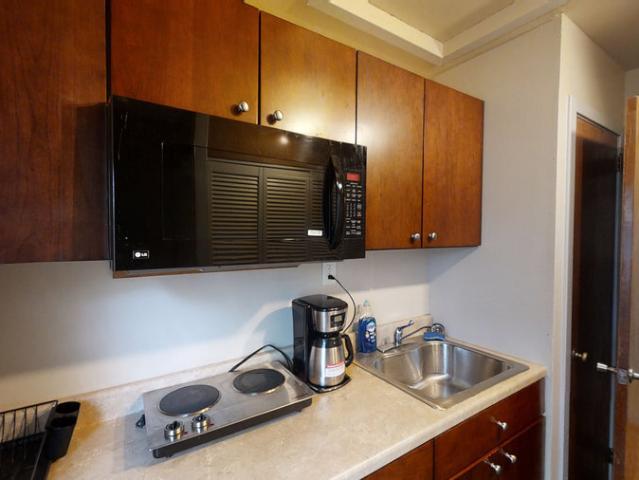 1556 Jones Unit A, 1 bed, 1 full bath