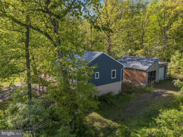1556 River Rd, Titusville, NJ