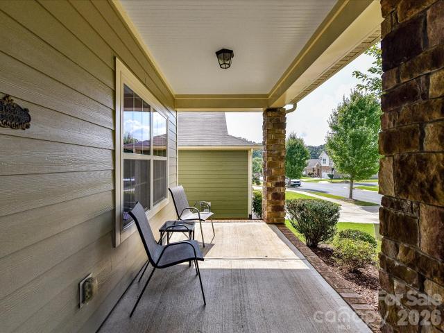 1556 Spring Blossom Trail