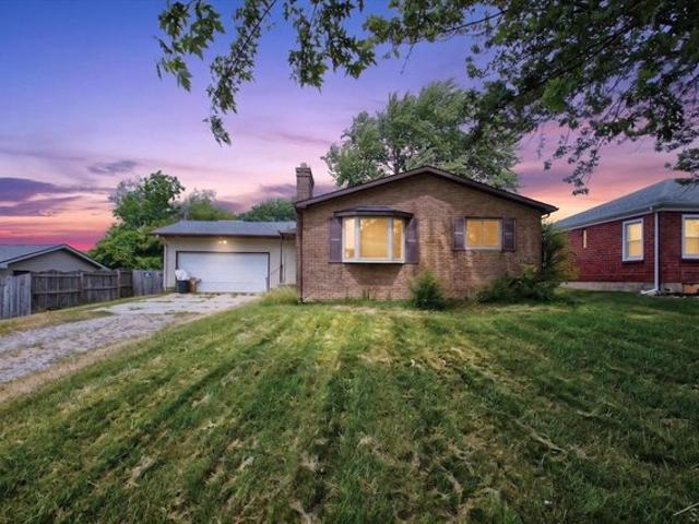 1556 W Gilford Rd, Caro, MI 48723