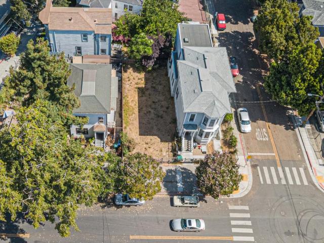 1556 8th Street