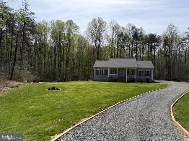 15570 Dickinsons Corner Drive