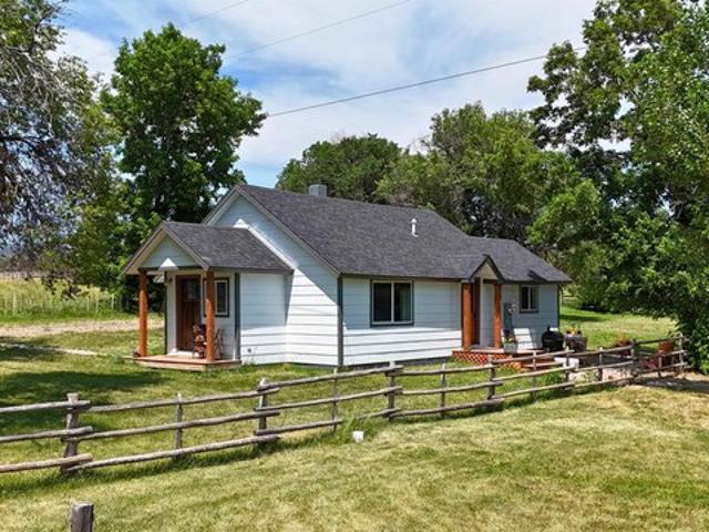 15574 2 Rd, Hotchkiss, CO 81419