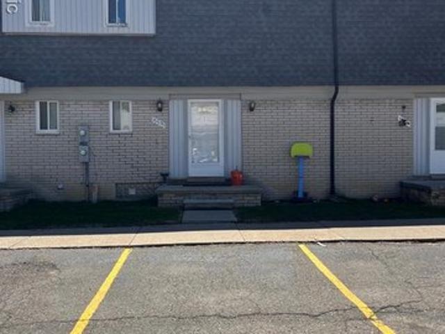 15575 Dupage Blvd, Taylor, MI 48180