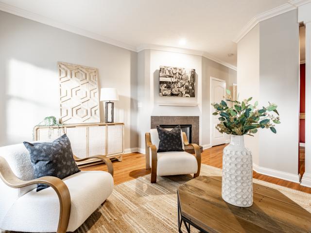 1557 N College Avenue # 5