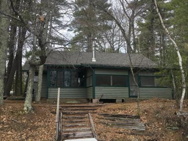 1557 Oneil Rd, Eagle River, WI 54521