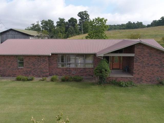 1557 Cave Springs Rd, Tazewell, TN 37879