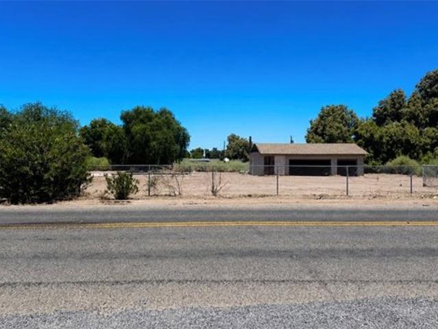 1557 E Laguna Rd, Mohave Valley, AZ 86440