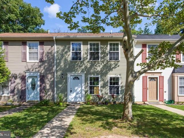 1557 Pin Oak Dr, Waldorf, MD 20601