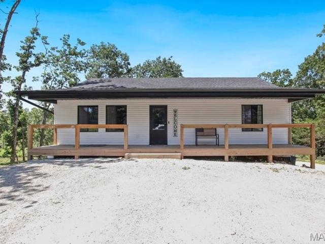 1557 Villa Vista Dr, Owensville, MO 65066