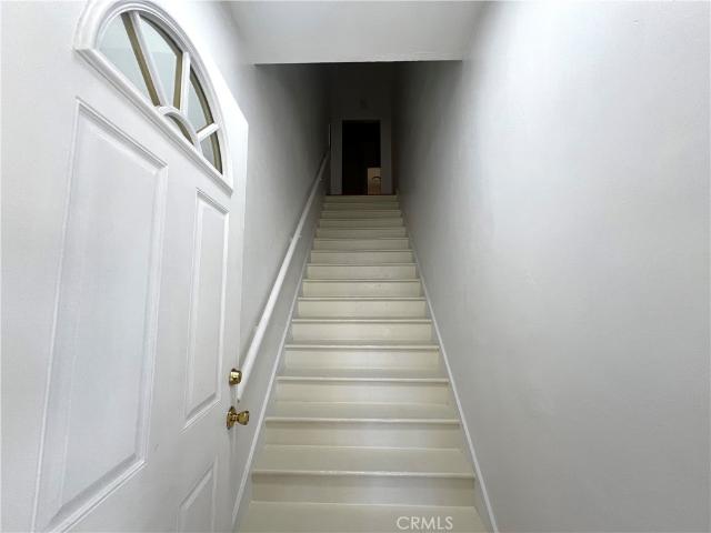 1557 W 36th Place 1/2