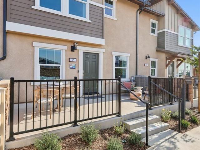 15587 April Dawn Way Unit 2, Fontana, CA 92336