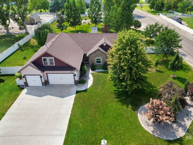 15585 Moonstruck Dr