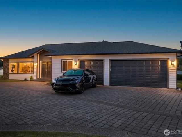 1558 Fairview St, Bellingham, WA 98229