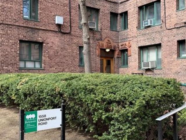 1558 Unionport Rd Apt 2D, Bronx, NY 10462