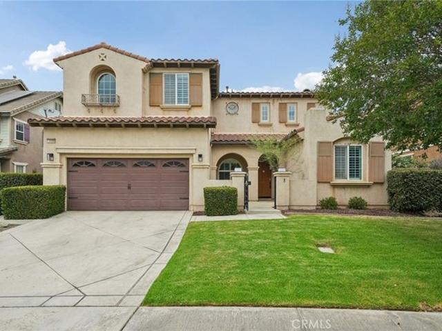 15590 Syracuse Ln, Fontana, CA 92336