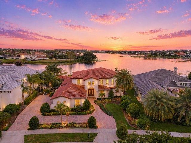 15592 Avenue of the Arbors, Winter Garden, FL 34787