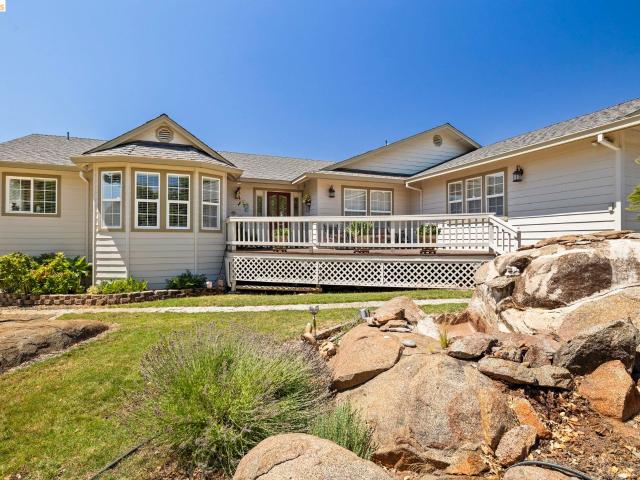 15595 Curtis Cir, Sonora, CA 95370 | MLS #41119 | Compass