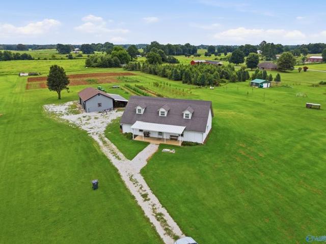1559 County Road 540, Rogersville, AL 35652