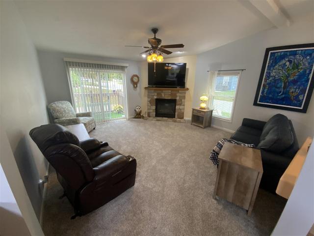 1559 Larkmore Lane